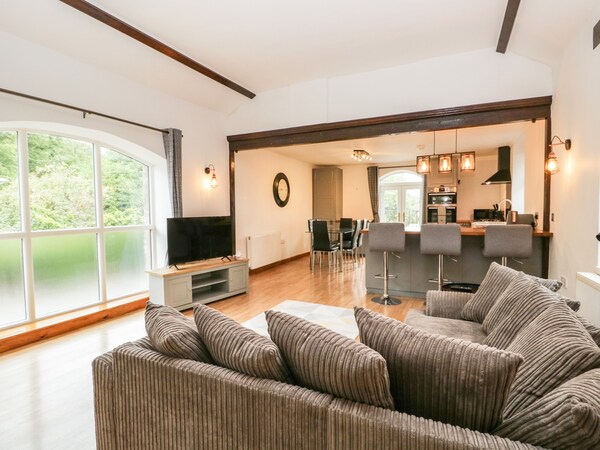 Coach House - Arnside