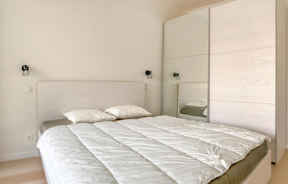 Beautiful Apartment In Oostende - West Flanders