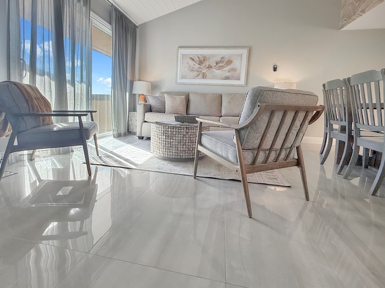 Beach House 85-just One House From The Sand! - Ventura, CA