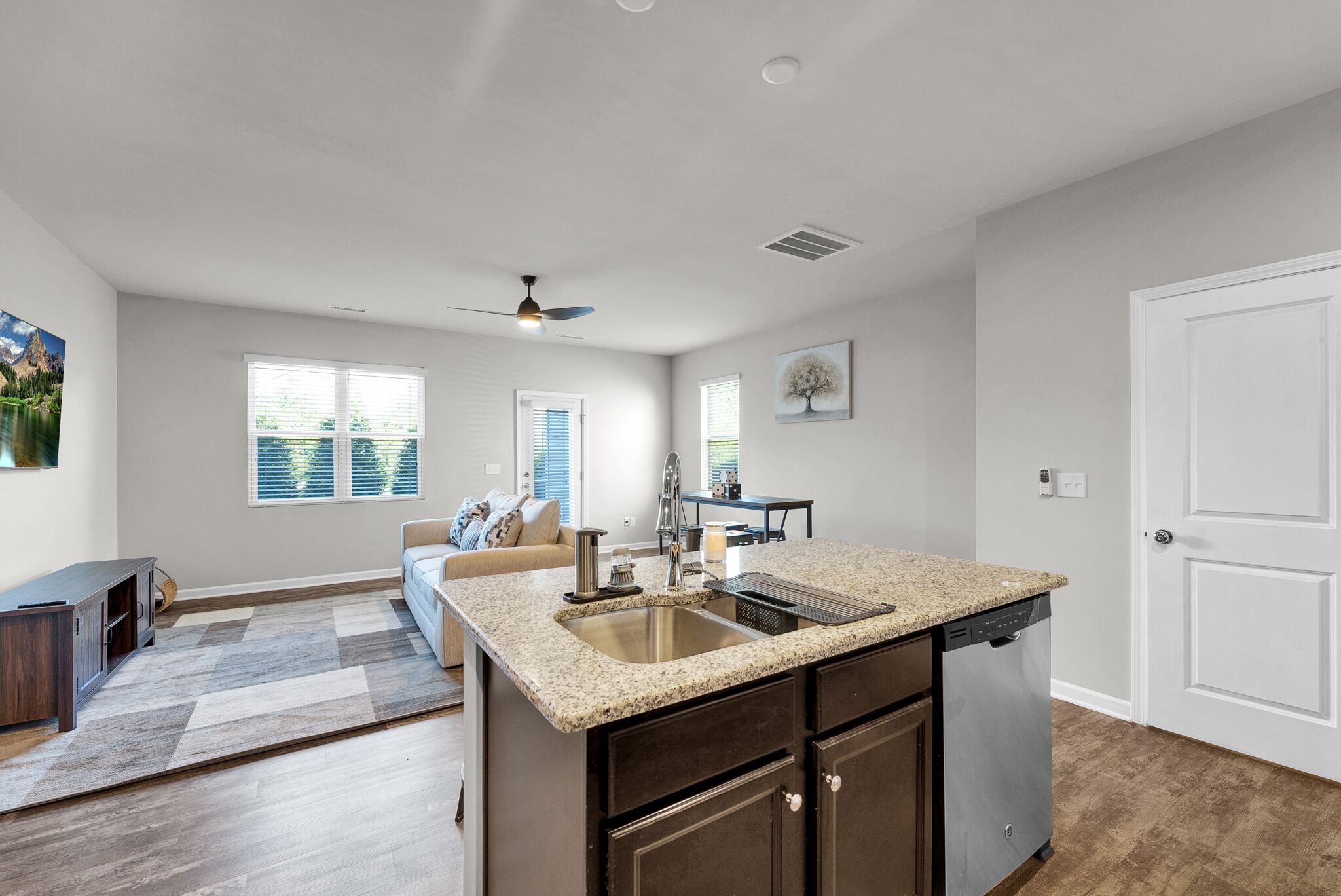 Peaceful 3br Near Wral Soccer Park & Neuse River Trail - Raleigh, NC