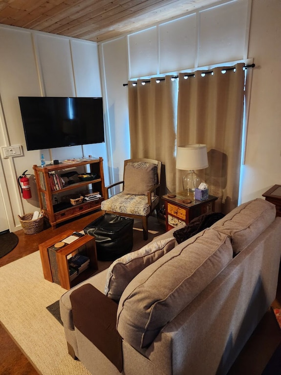 Tropical Cottage With Fresh Rain Water Hot Tub Close To Volcanoes National Park - Hawaii