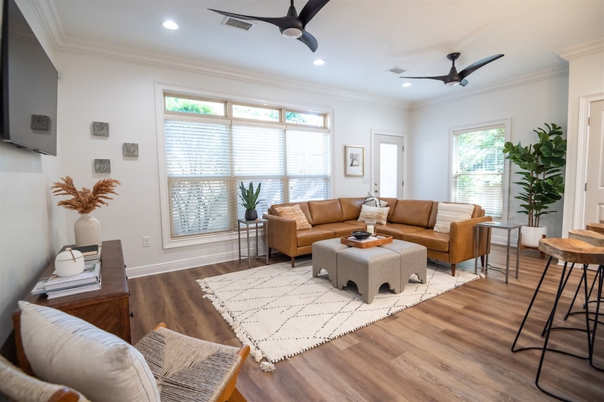 Modern Lux On Debardeleben | 3 Bed, 3 Bath - Auburn, AL