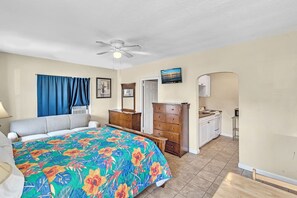 Estúdio | Individualmente decorados, individualmente mobiliados, escrivaninha