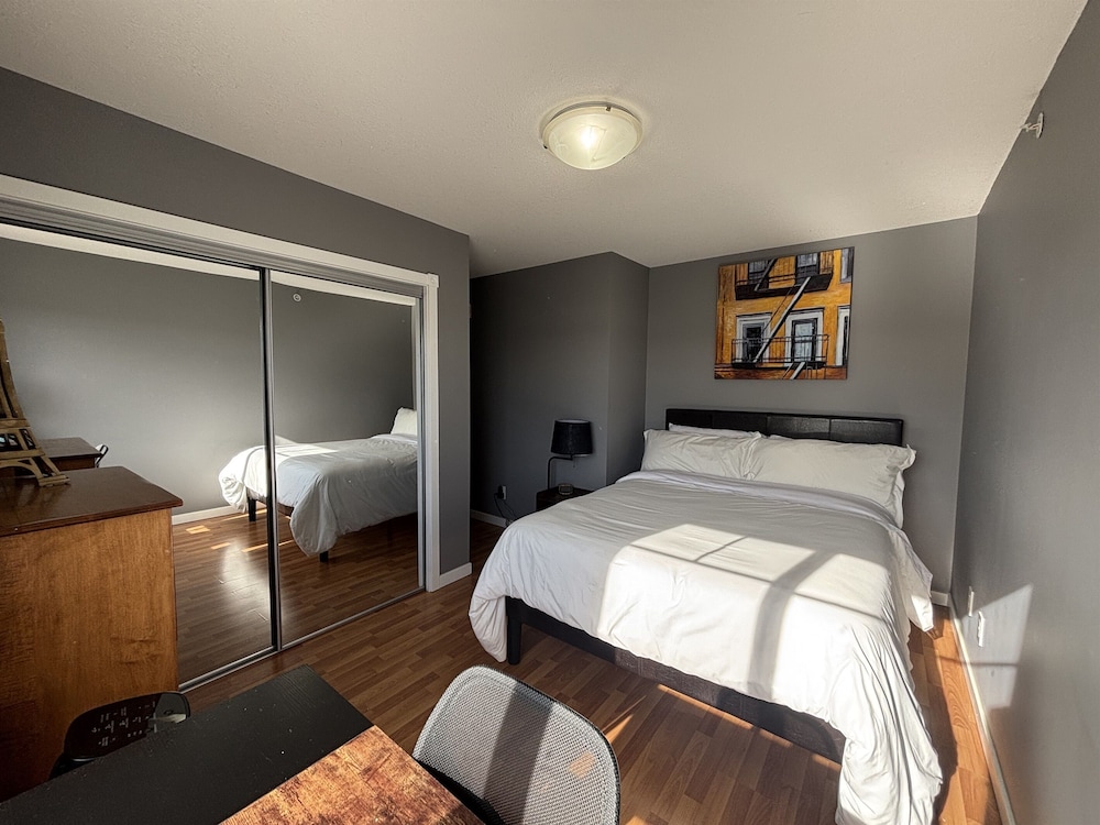 Downtown 2b/2b Condo W/balcony/bbq/laundry/view! - Fort McMurray