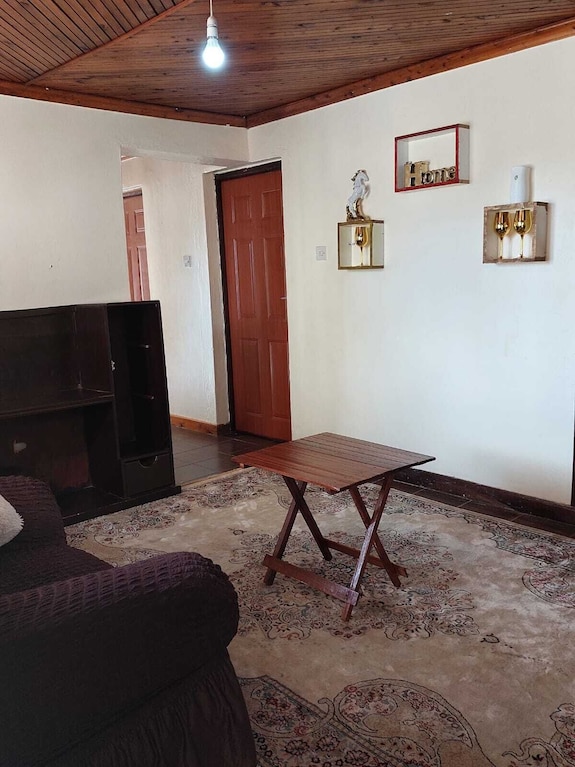 Centrally Located In The Lush Surburbs Of Lavington,nairobi I-stand Alone House! - Nairobi