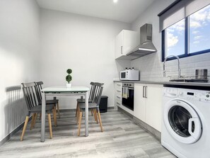 Apartamento | 2 quartos, berço de viagem 