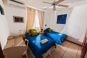 Quarto Twin Standard | Wi-fi grátis, roupa de cama fornecida 