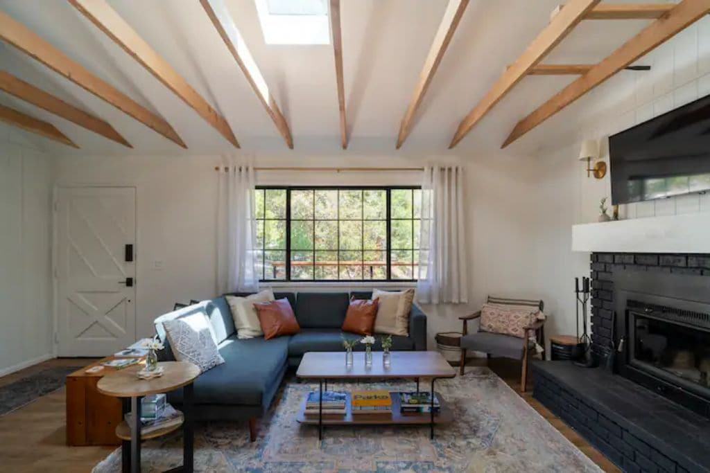 All New, 3 Bdrms, Hot Tub, Near Town And Trails - Idyllwild-Pine Cove, CA