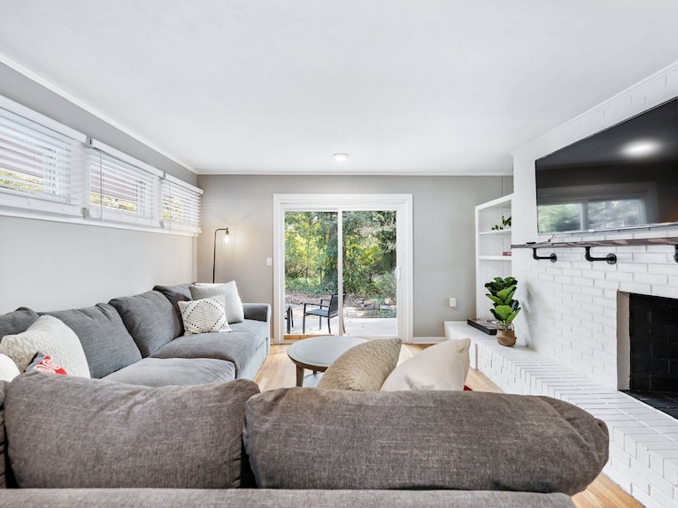 Perfect 5br By Campus | Game Room + 2 Kitchens - Athens, GA