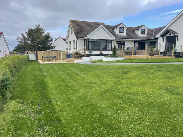 Beautiful 3-bed House In Sunny Killough Down - County Down
