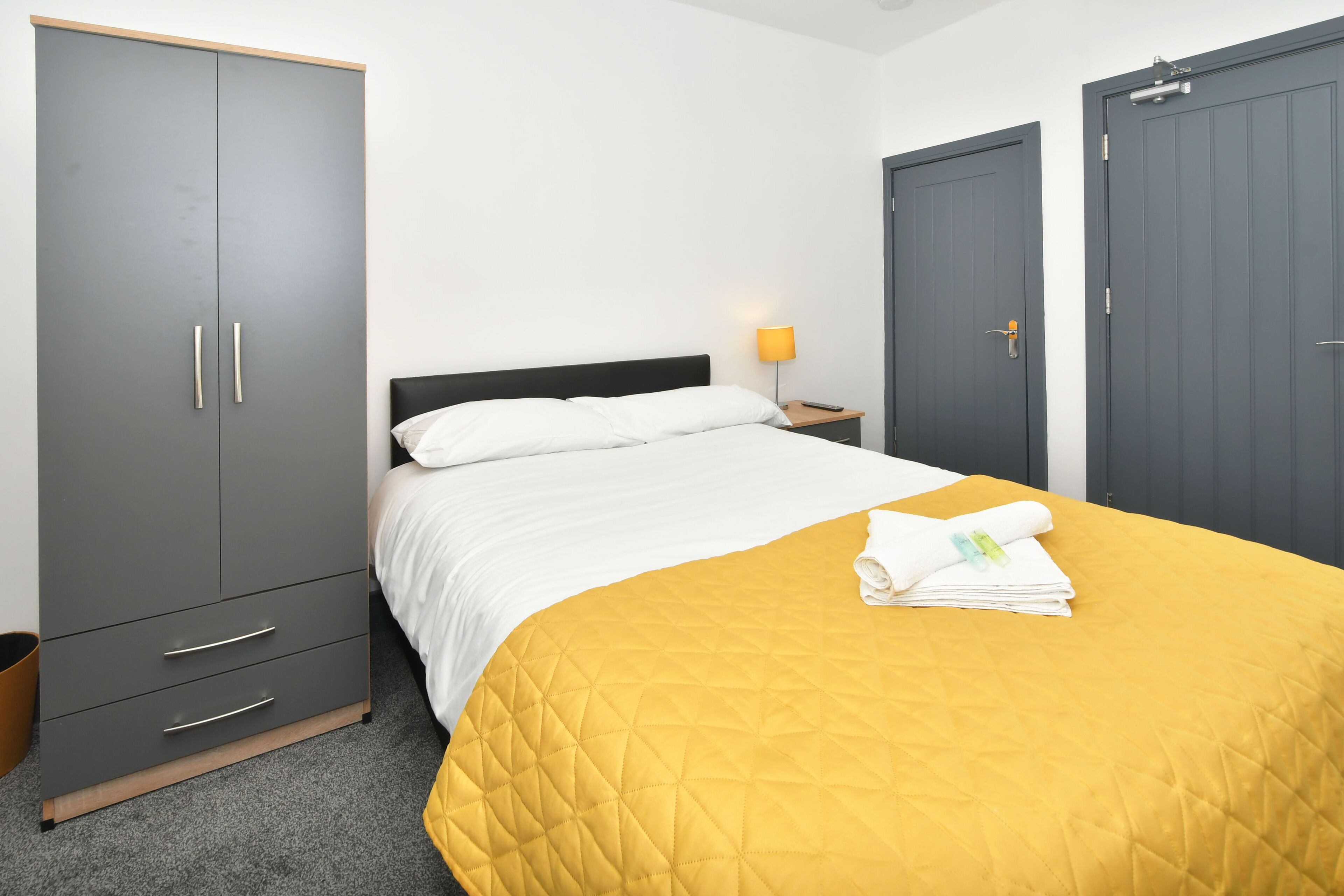 Superior-doppelzimmer-ensuite-with Tv - Crewe