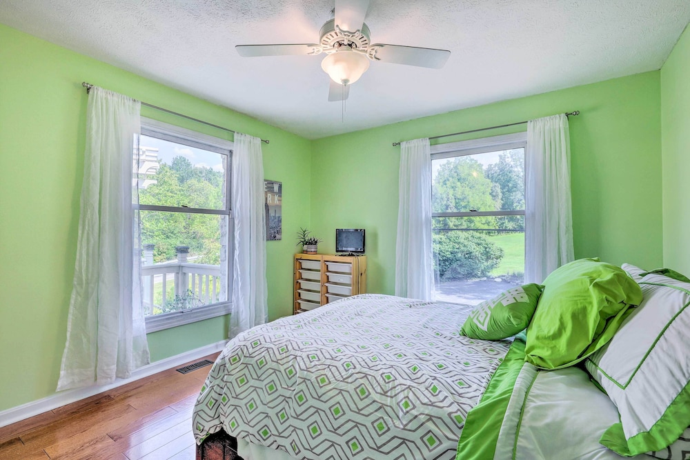 Family-friendly Brookville Home W/ Hot Tub! - Whitewater Memorial State Park, Liberty