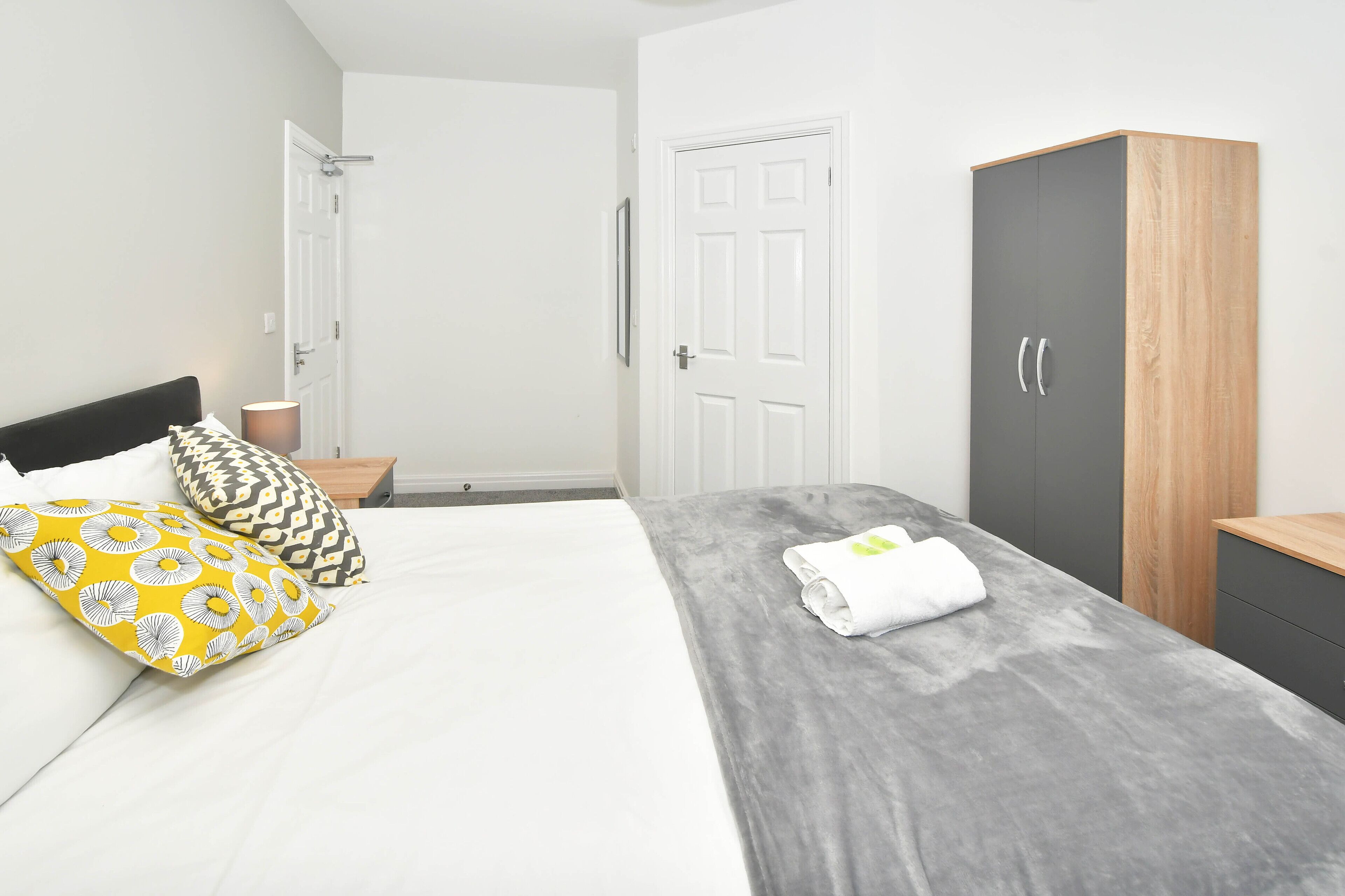 Townhouse@ 147 Westminster -Double Room-ensuite - Crewe