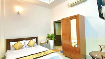 Quarto Duplo Comfort para 1 Pessoa | Secretária, ferro/tábua de engomar, Wi-fi grátis