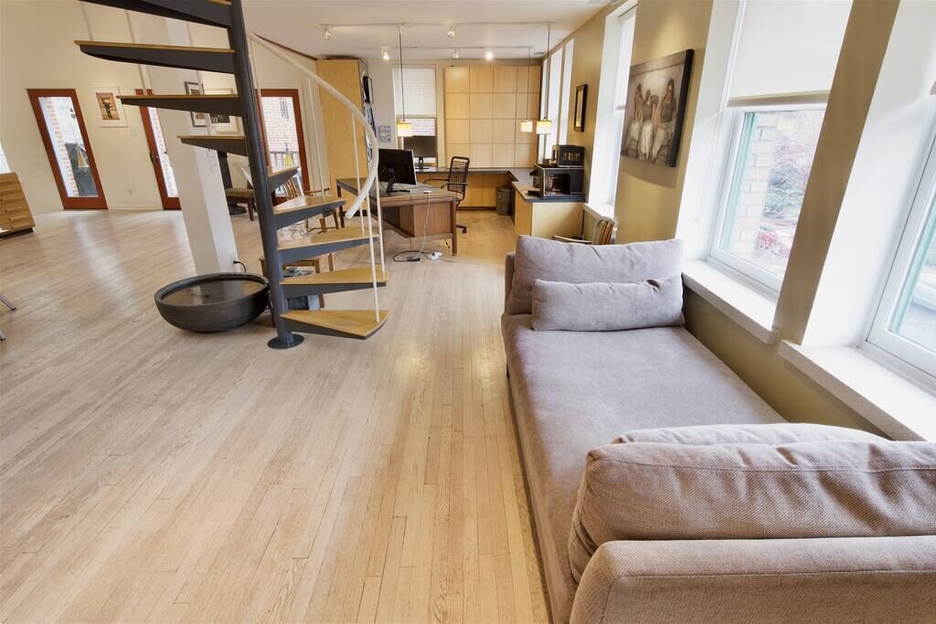 Stunning Art Filled Loft With Abundant Natural Light! - Bethesda, MD