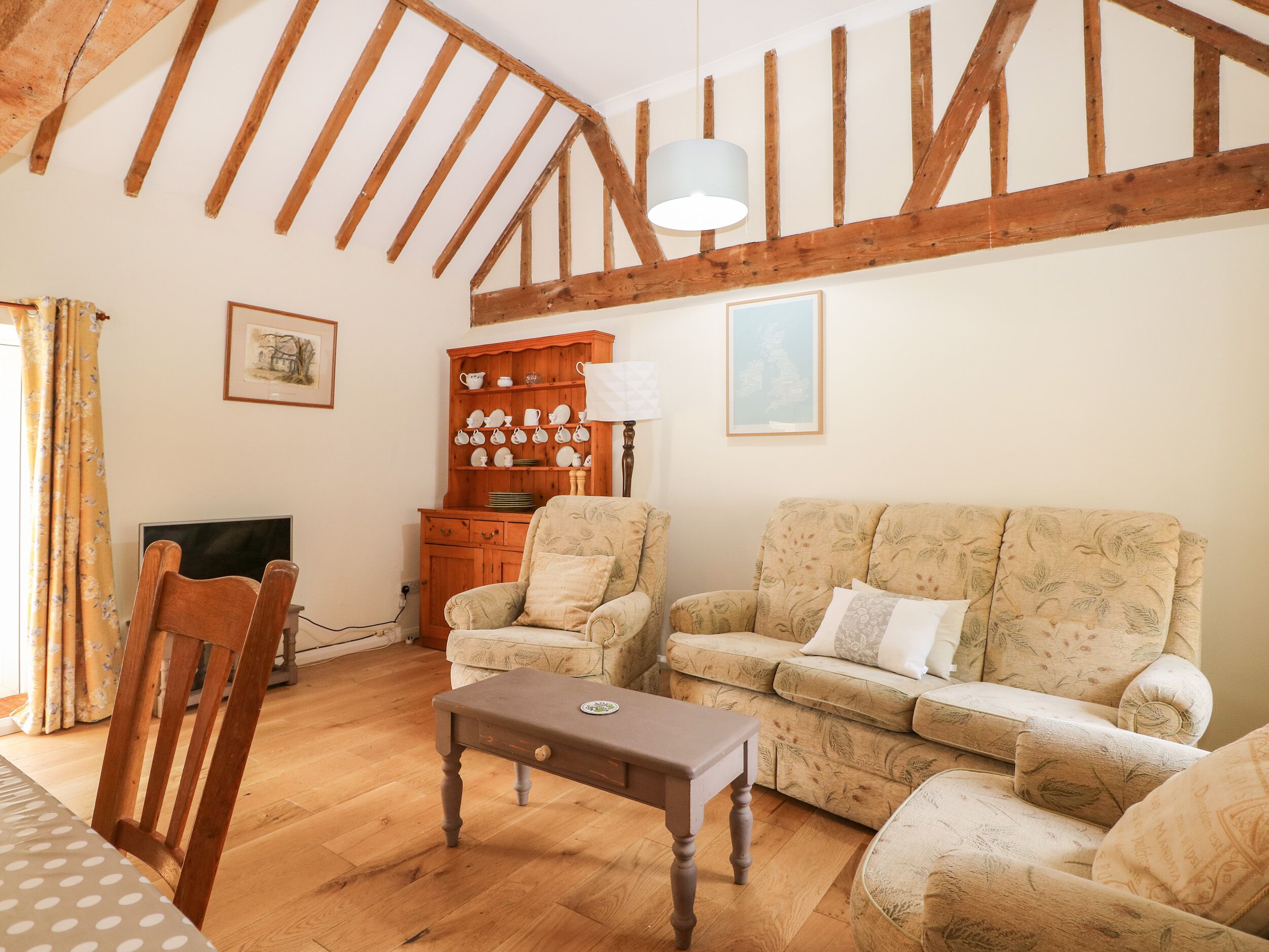 Byre Cottage 3, Family Friendly, With Pool In Storrington - West Sussex