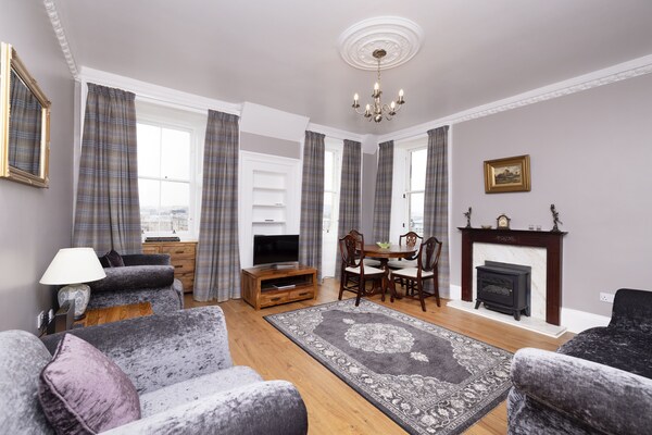 Joivy Charming 2-bed Flat Near Edinburgh Castle - Edinburgh