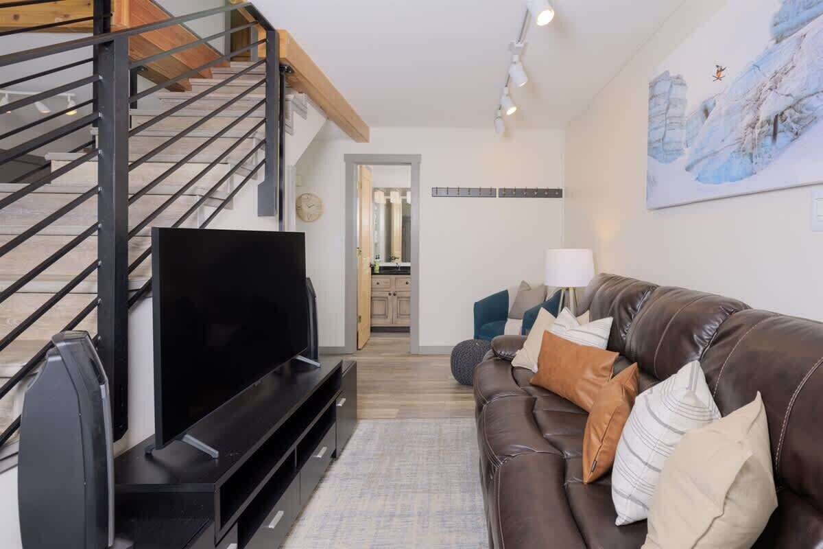 2 Bedroom With Loft Located In Big Sky Resort Area - Big Sky, MT