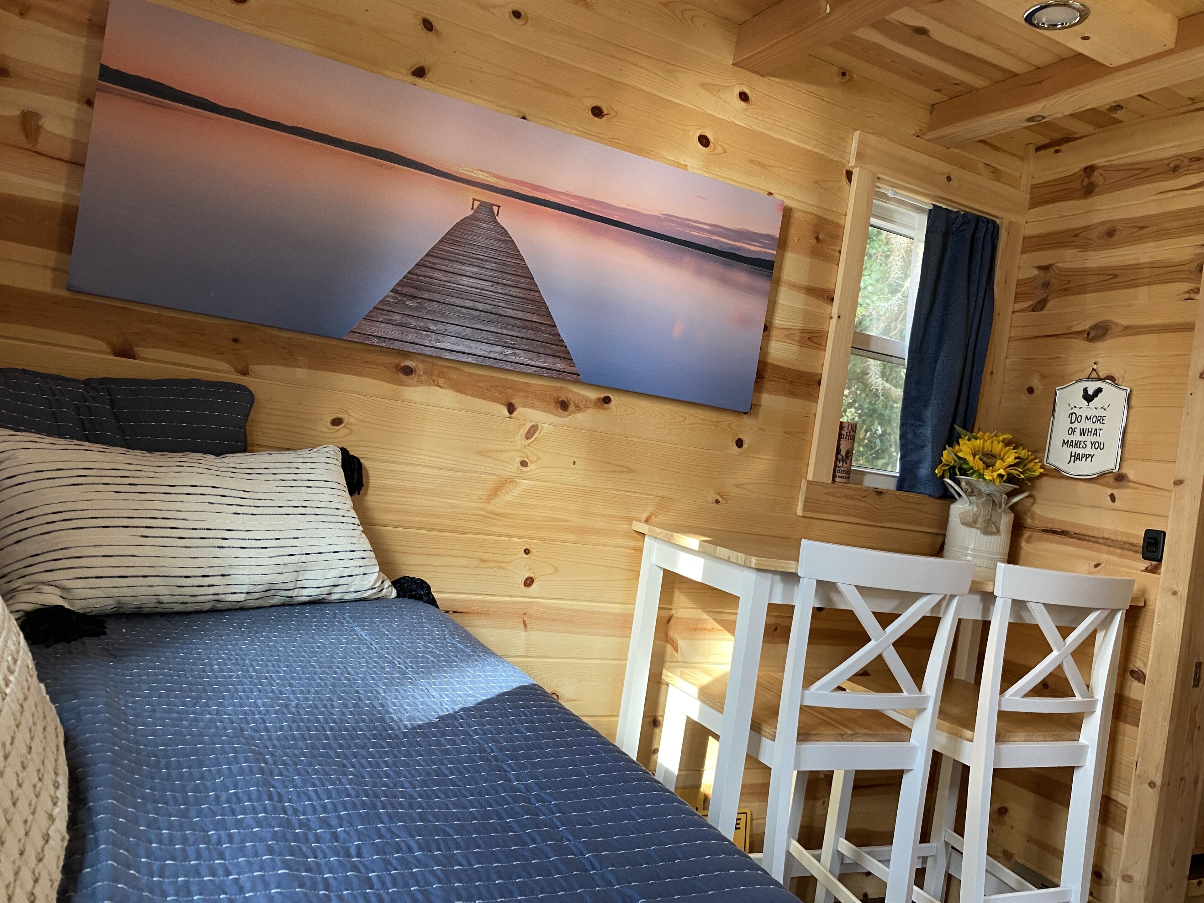 Relaxing Lakefront Farm Tiny Home - Land O' Lakes, FL