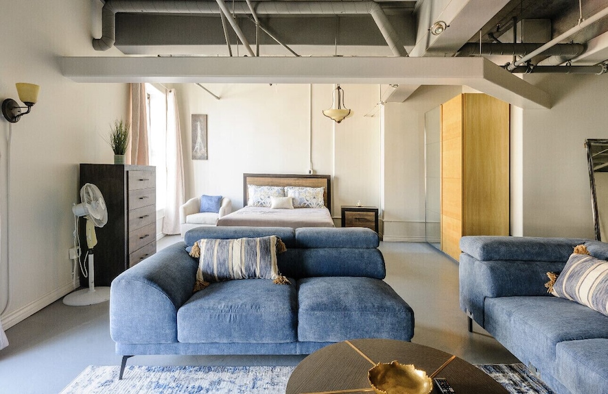 Lovely Condo In Downtown La W/ Great Views & Pool - Los Ángeles, CA