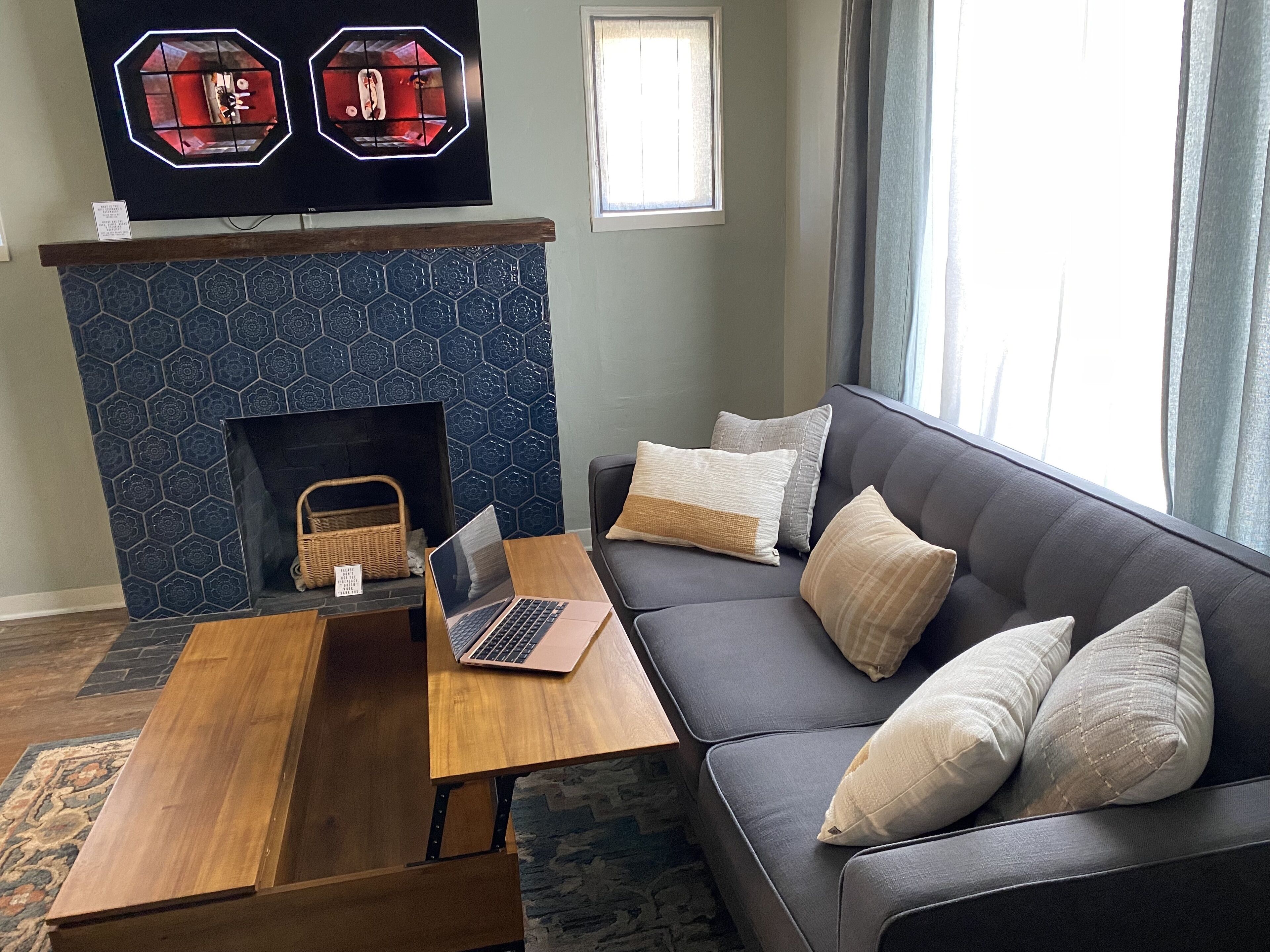 Beautifully Updated Historic Home Conveniently Located In Downtown Mesa! - Gilbert, AZ