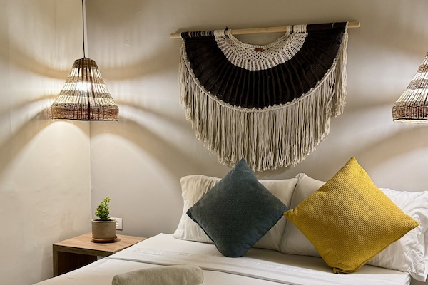 Quarto Duplo Exclusivo | Secretária, ferro/tábua de engomar, Wi-fi grátis