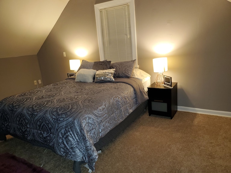 Magnolias, A Chill Out Place. - Virginia