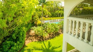 Apartamento em Condomínio Fechado, 2 quartos | Varanda