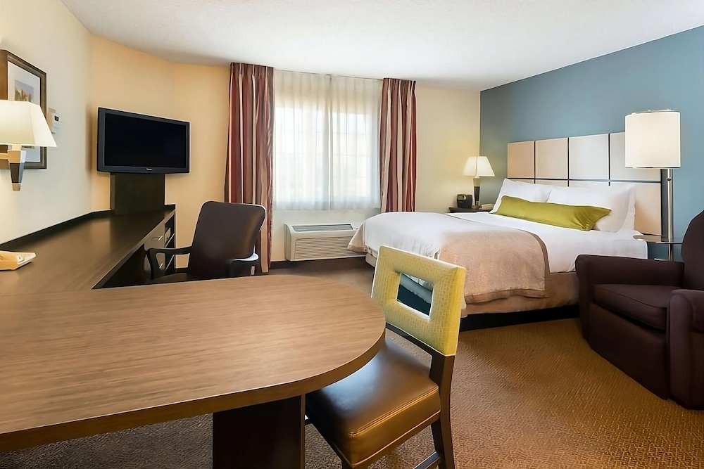 Great Relaxing Overnight Stay! Spacious Unit. Minutes Away To Billy Bob's Texas - New Brunswick, NJ