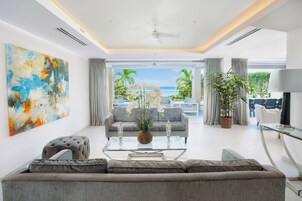 Apartamento, 5 quartos | Sala de estar