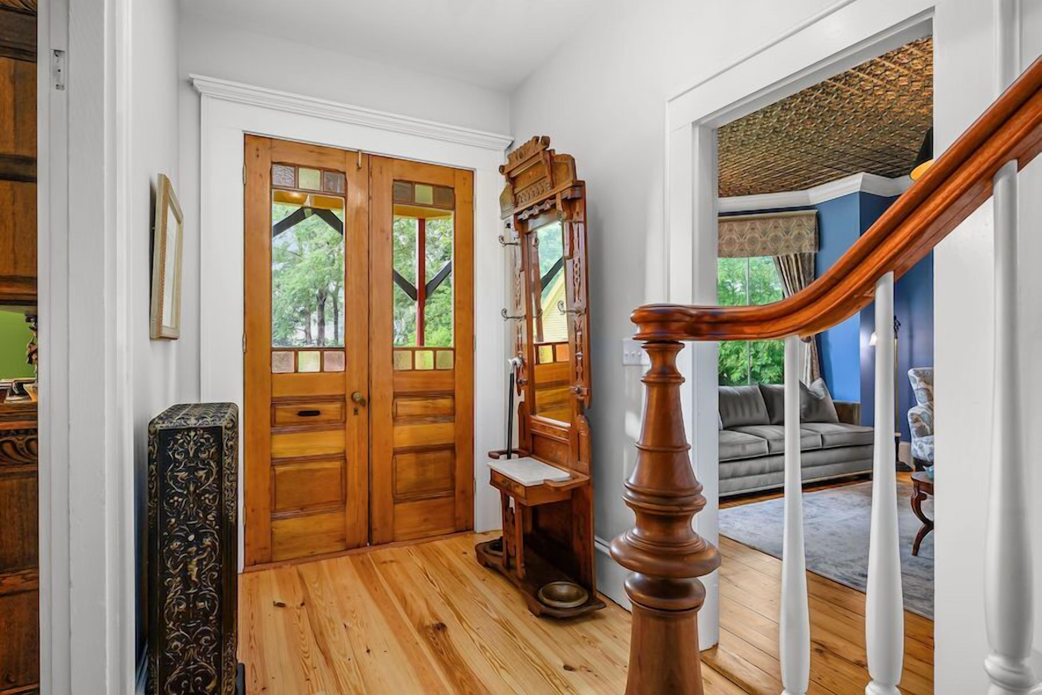 Breathtaking Harwich Retreat W/ Heated Pool And Spa Rpam086 - Brewster, MA