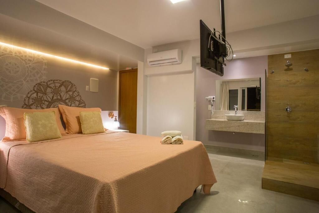 Minibar, quartos insonorizados, Wi-fi grátis, roupa de cama fornecida 