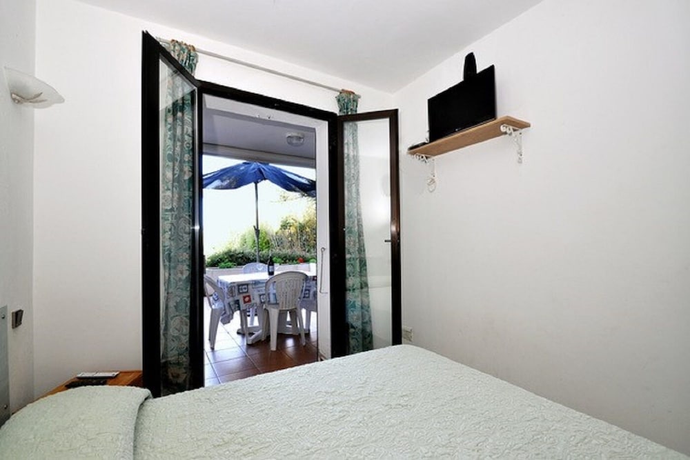 1 Bedroom Apartment In Sagone - Plage d'arone - Piana