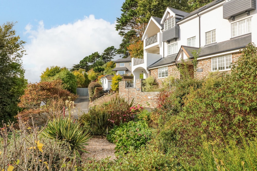 4 St Elmo Court - Salcombe