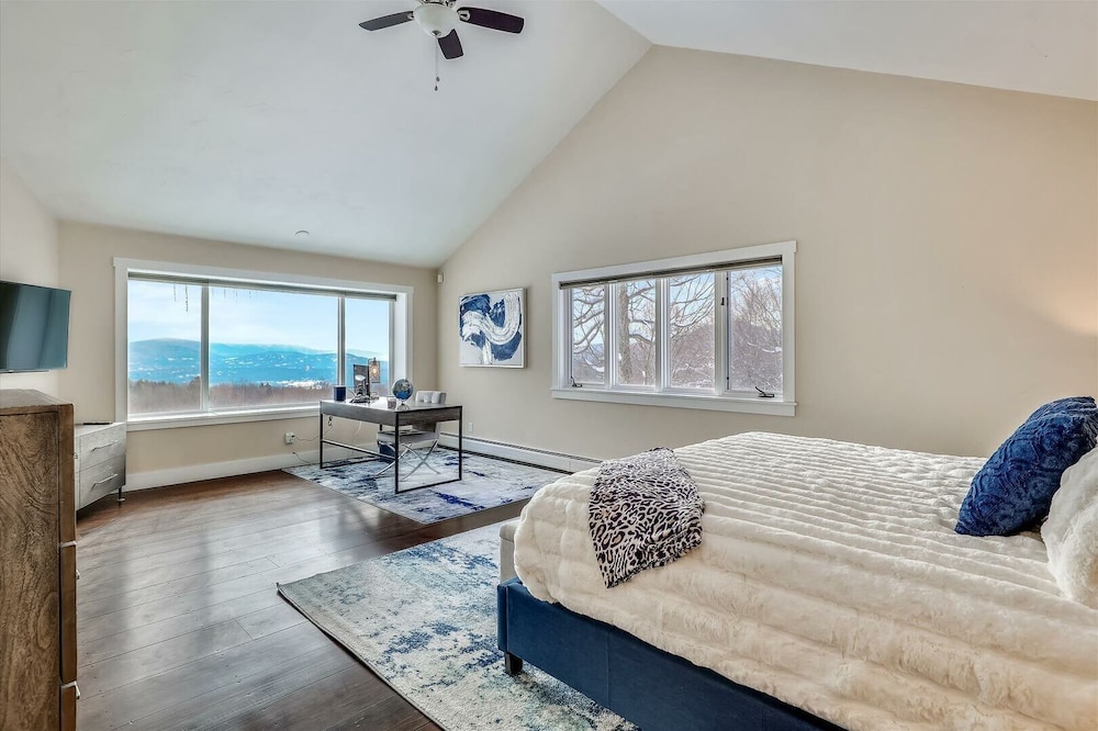 Stoweic Views  - Luxury Dream Vacation Home - Stowe, VT