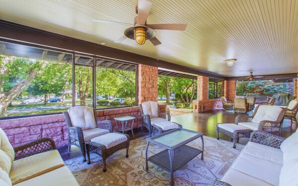 Martha's  Bed And Breakfast - Lincoln, NE