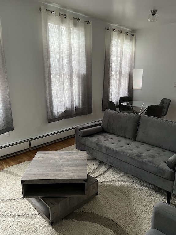 Lovely Room In A 2 Bedroom Harlem Apt - New York