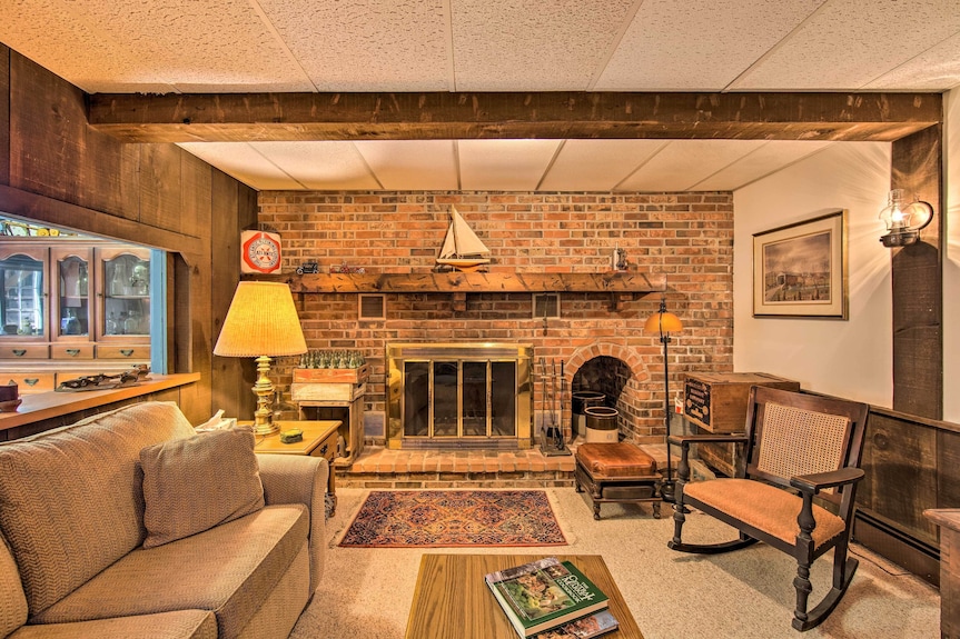 Amish Country Apartment W/ Cozy Fireplace! - Pennsylvania