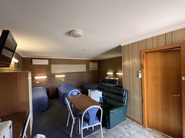 Quarto Deluxe (Family Sleeps 5 Max)