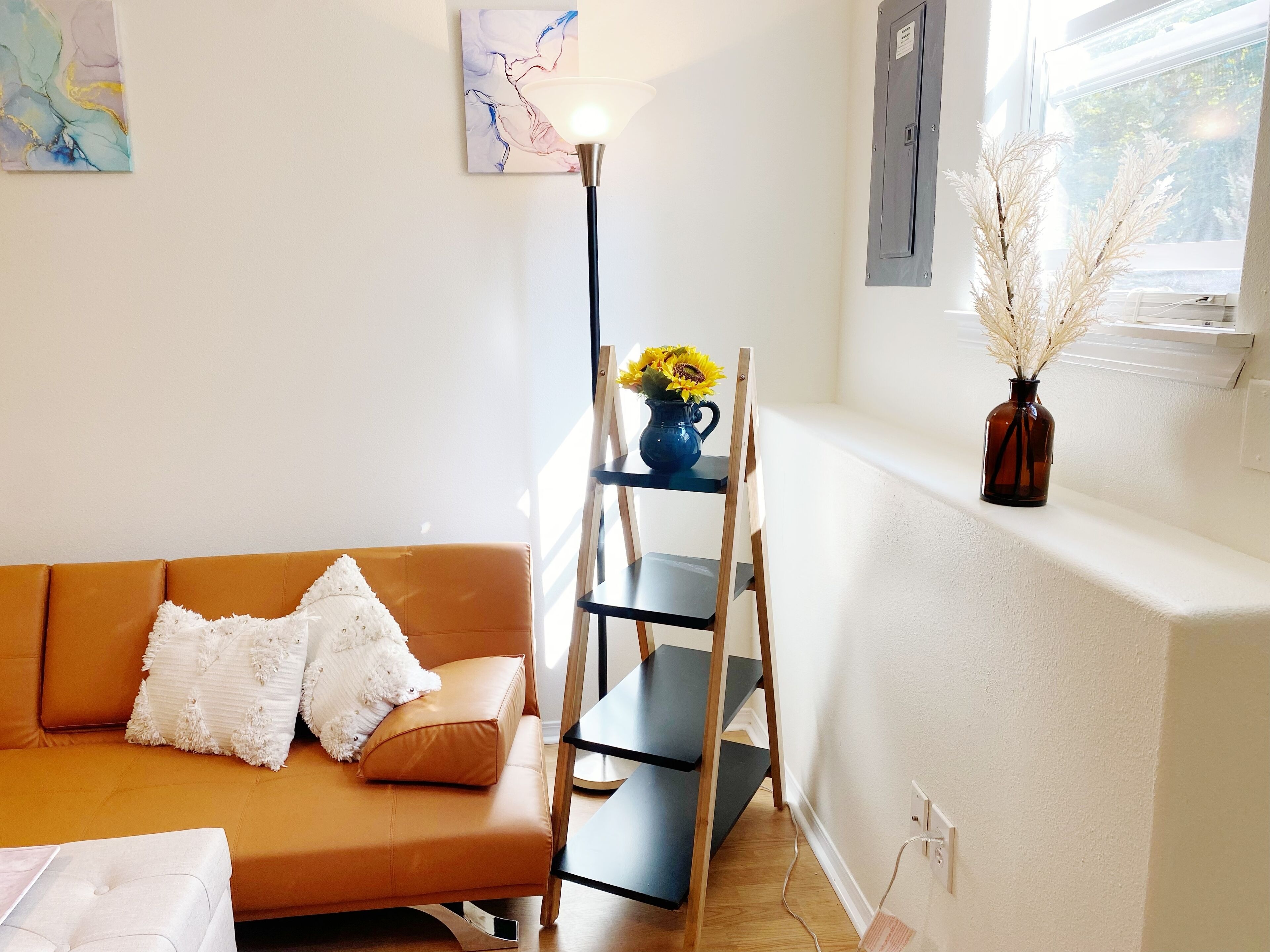 Beautiful 1br Condo At Cozy & Safe Neighbourhood - Woodinville, WA