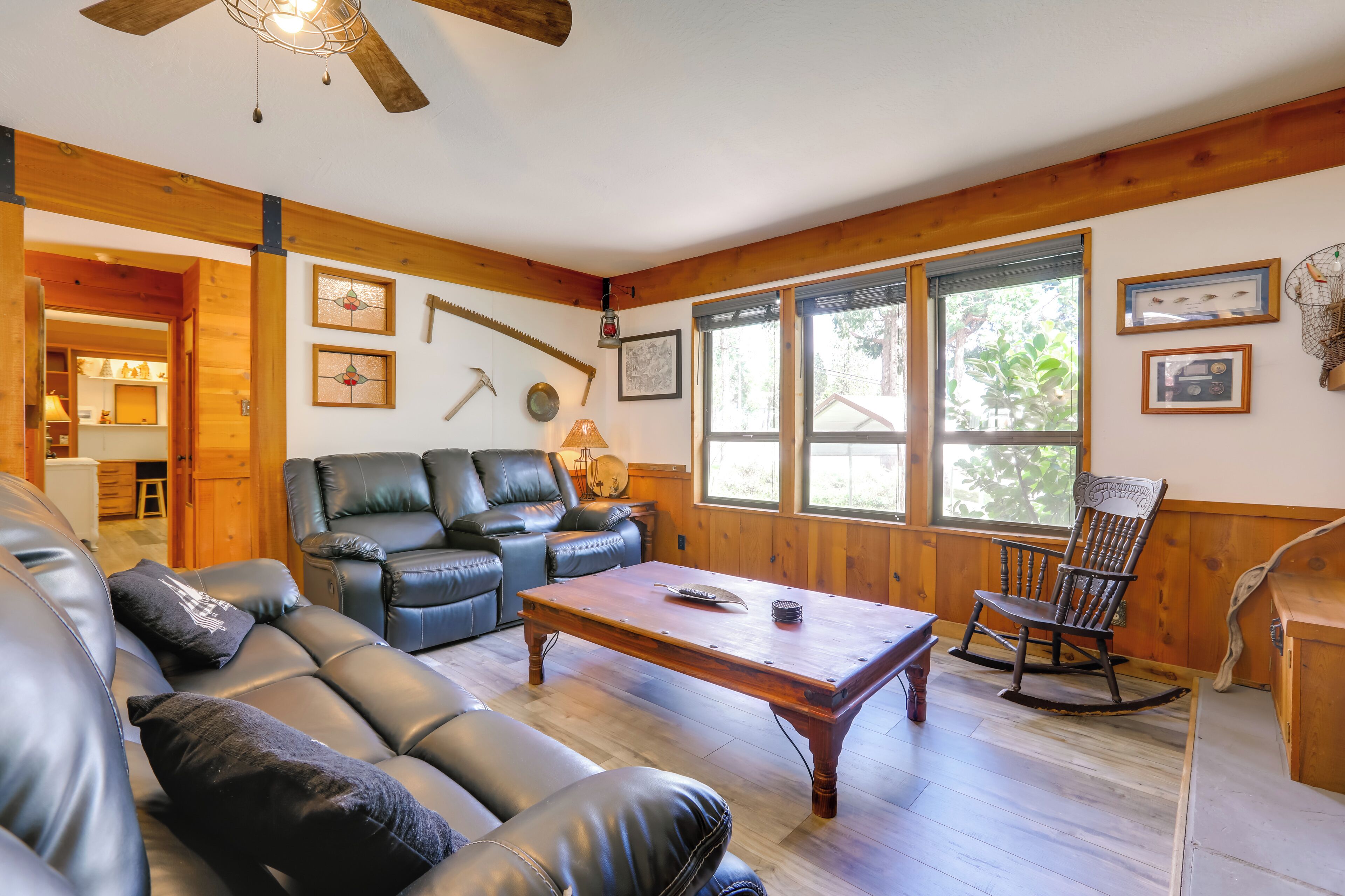 1 Mi To Lake: Hot Tub Haven In Pollock Pines! - Pollock Pines, CA