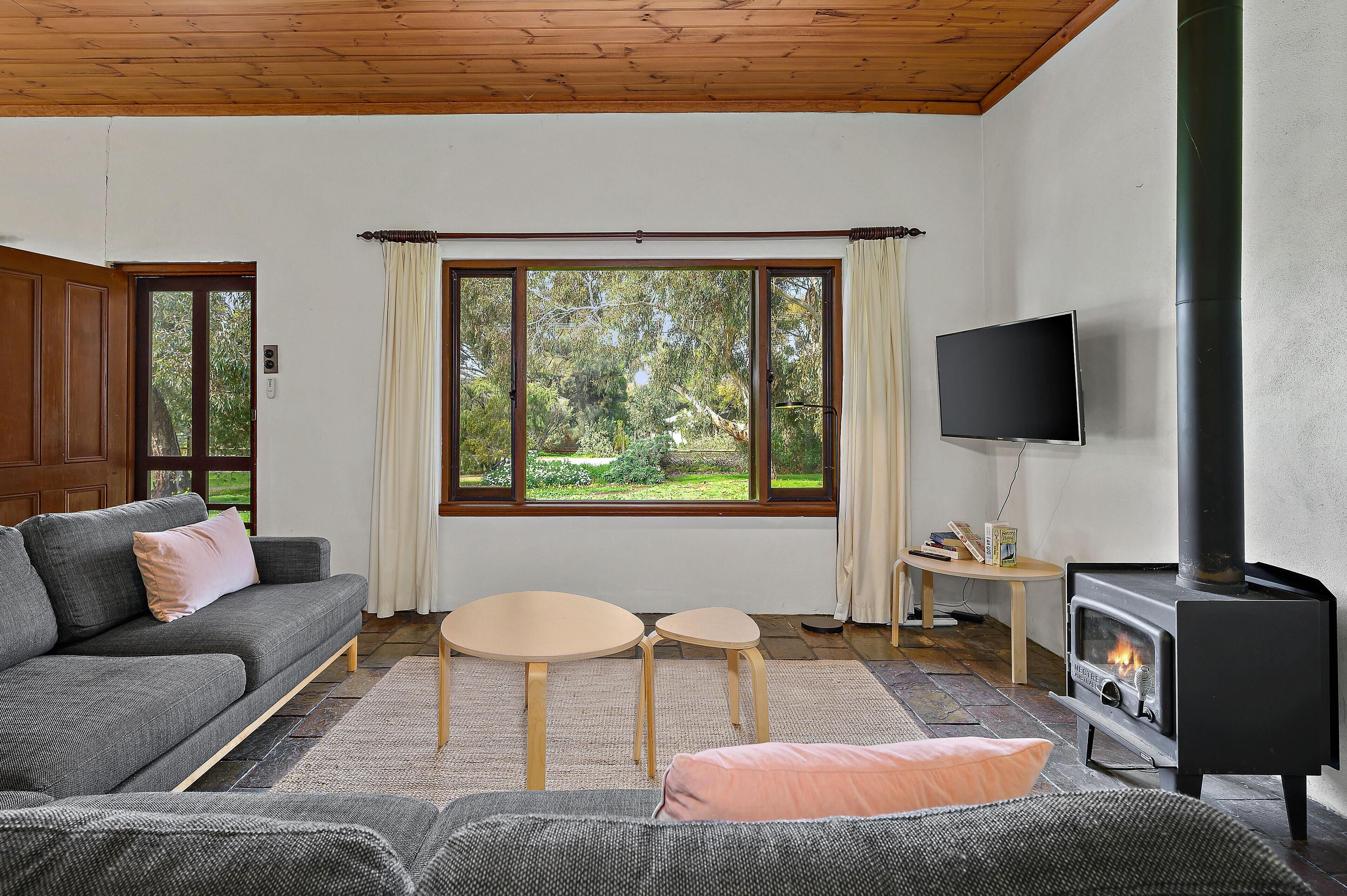 Hidden Treasure ~ Aldinga Scrub - Sugar Sweet Family Homestead In The Scrub - Adelaide