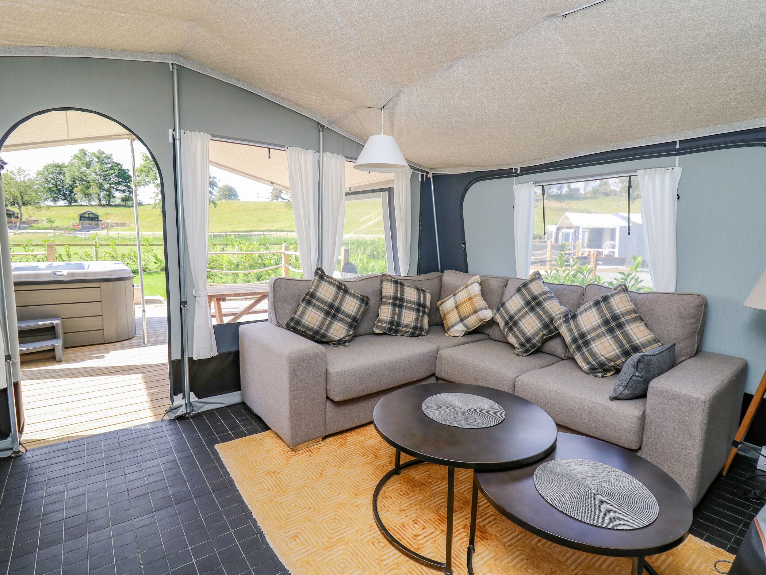 The Salmon, Romantic, Character Holiday Cottage In Rhayader - Rhayader