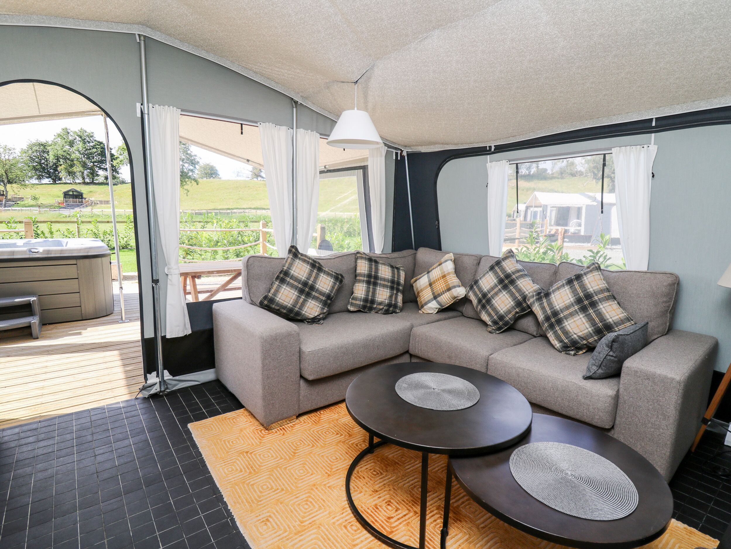 The Otter, Family Friendly, With Hot Tub In Rhayader - Llandrindod Wells