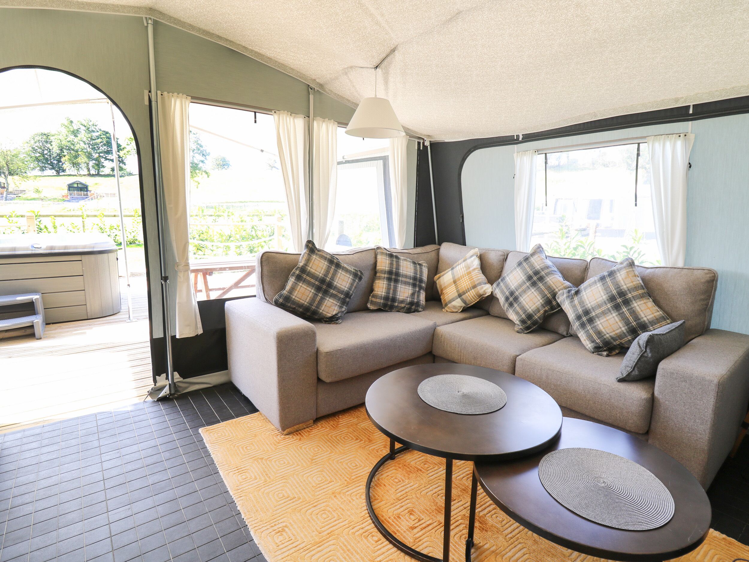 The Kingfisher, Family Friendly, With Hot Tub In Rhayader - Llandrindod Wells