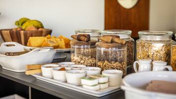 Pequeno-almoço continental diário incluído