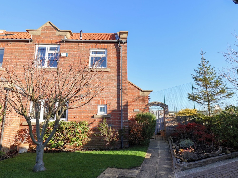 Pond Farm View - Runswick Bay