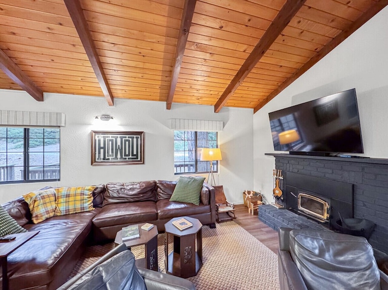 Pet-friendly, Central Heat, Shuffle Board And Ev Charger! - Murphys, CA