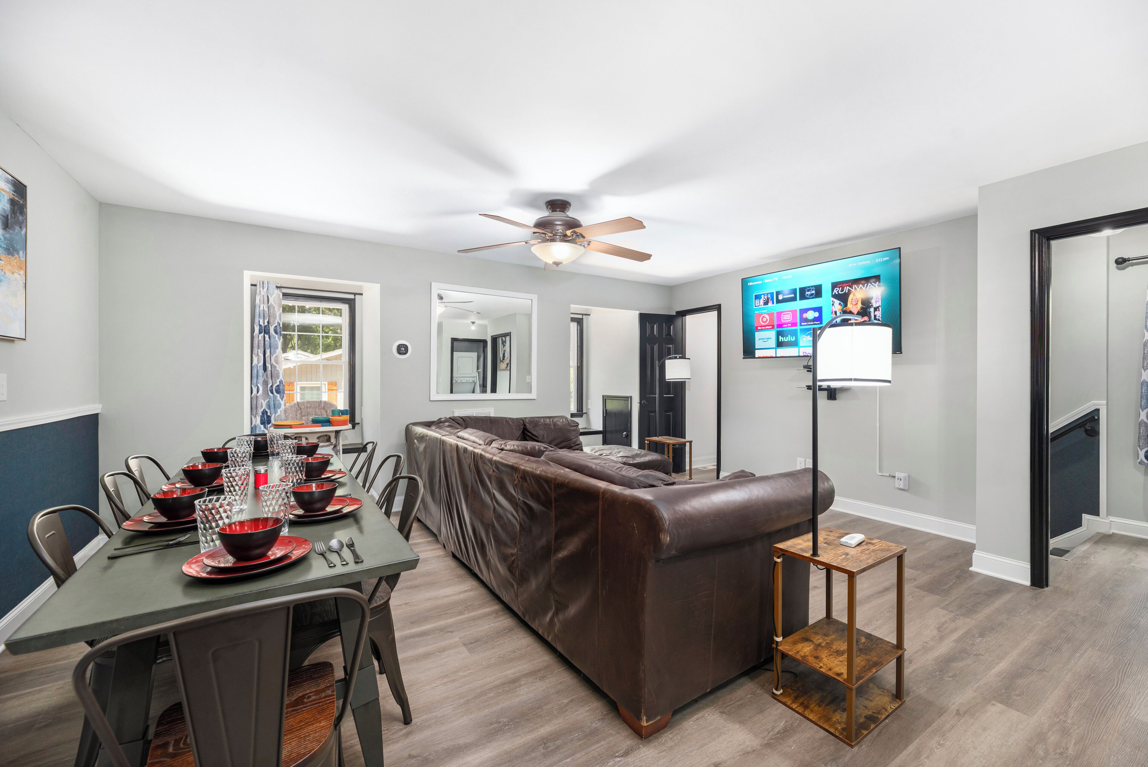 "Lakeshore Cottage" Pool - Hot Tub - Arcade - Lake Norman Access - Davidson, NC