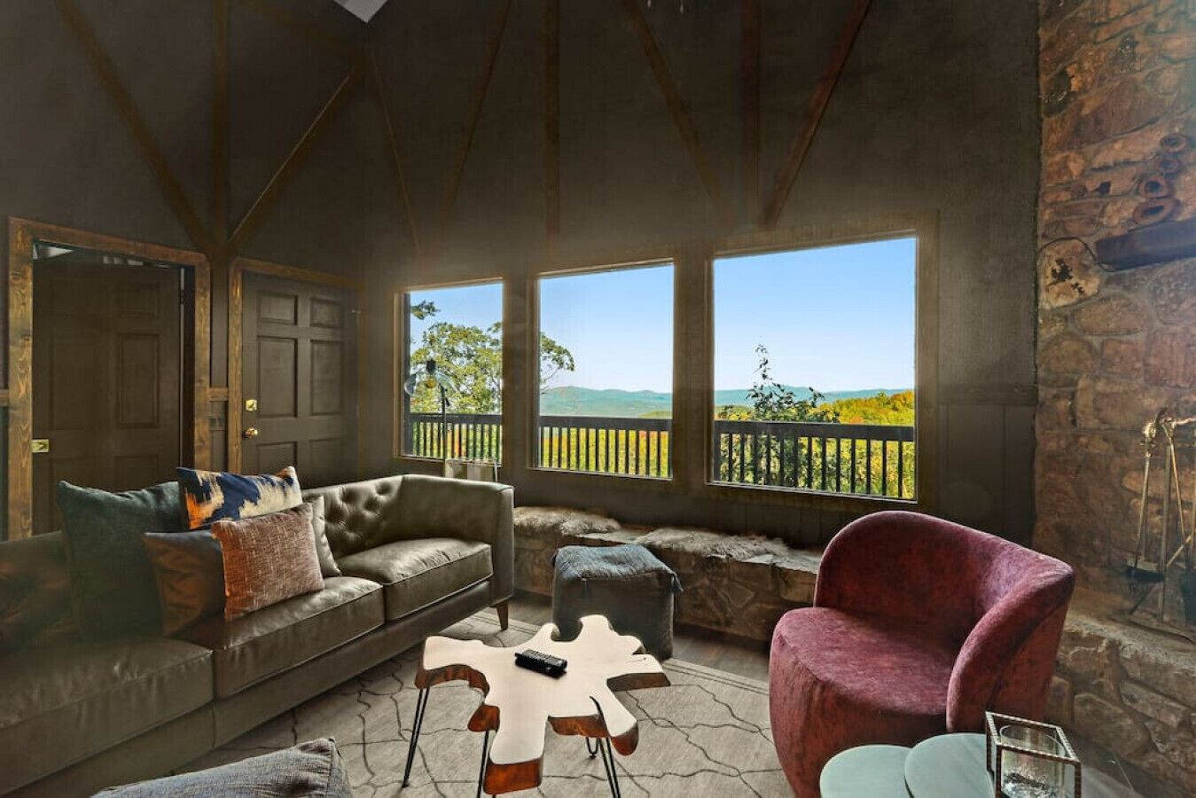 Amazing Views! Welcome To Chalet Montagne! - Beech Mountain, NC